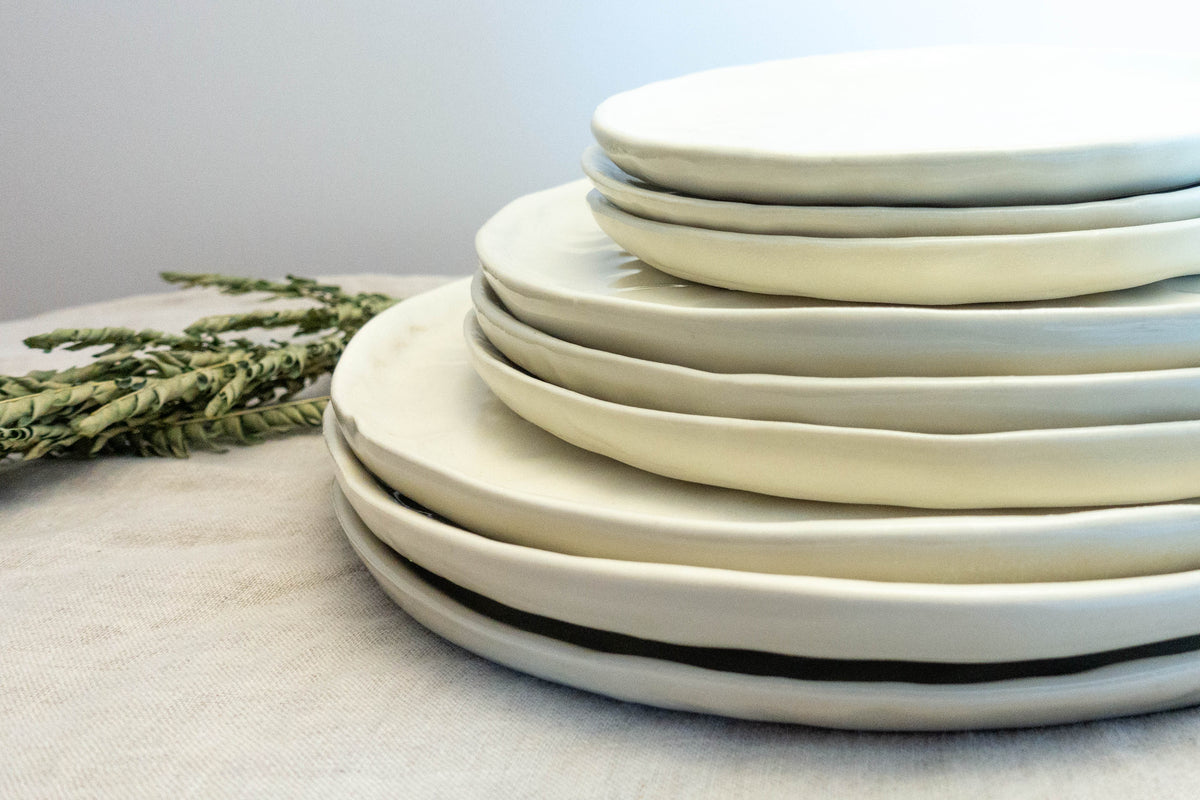 Dimple plates – Reiko Yamamoto Studio